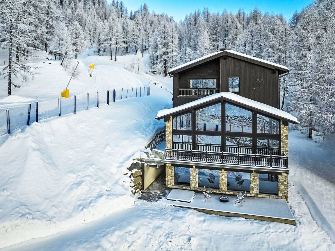 650 M² House ∙ 6 Bedrooms ∙ 14 Guests - Valtournenche