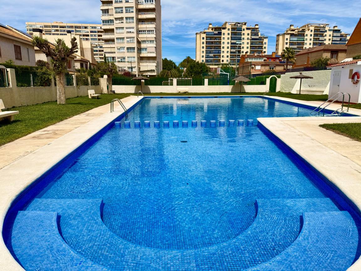 110 M² Apartamento ∙ 3 Habitaciones ∙ 6 Huéspedes - Alicante