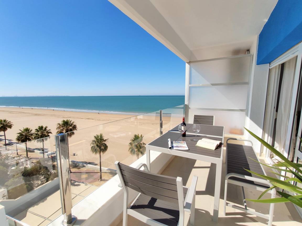 75 M² Apartment ∙ 3 Bedrooms ∙ 6 Guests - Rota, Cádiz