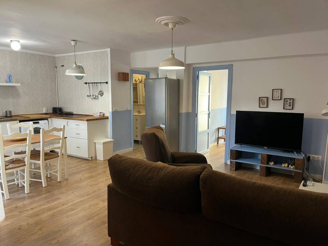 70 M² Apartamento ∙ 2 Habitaciones ∙ 4 Huéspedes - Valencia