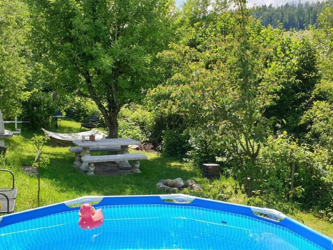 70 M² Ferienwohnung ∙ 2 Schlafzimmer ∙ 5 Gäste - Küssaberg