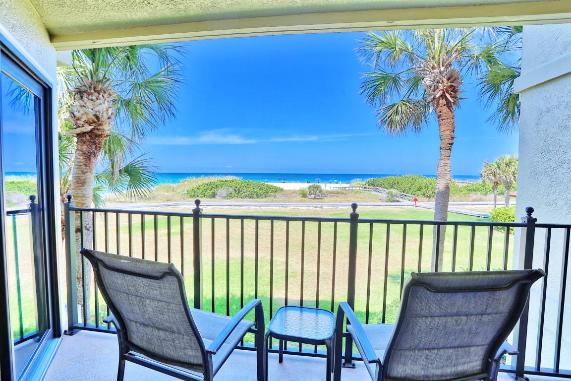 102 M² Condo ∙ 2 Bedrooms ∙ 6 Guests - Treasure Island, FL