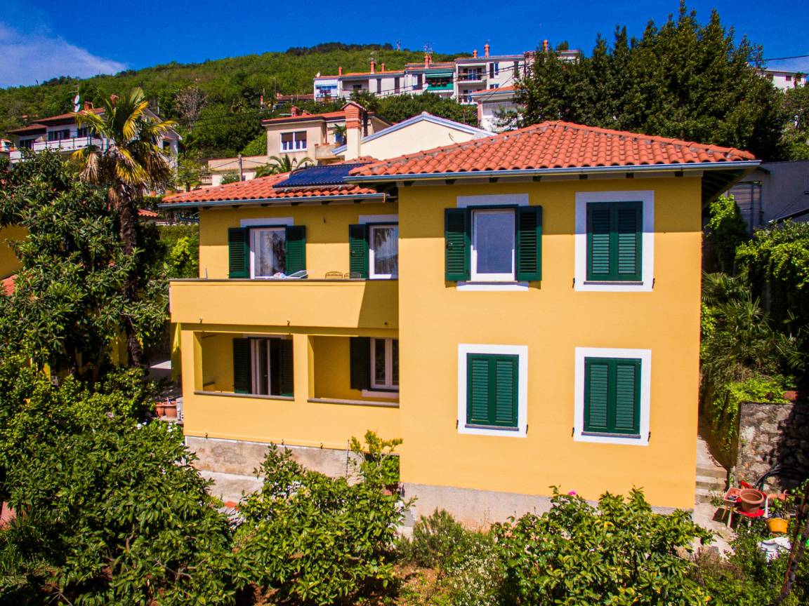 67 M² Apartment ∙ 2 Bedrooms ∙ 4 Guests - Opatija