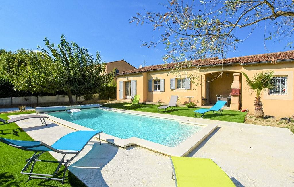 94 M² House ∙ 3 Bedrooms ∙ 6 Guests - Avignon