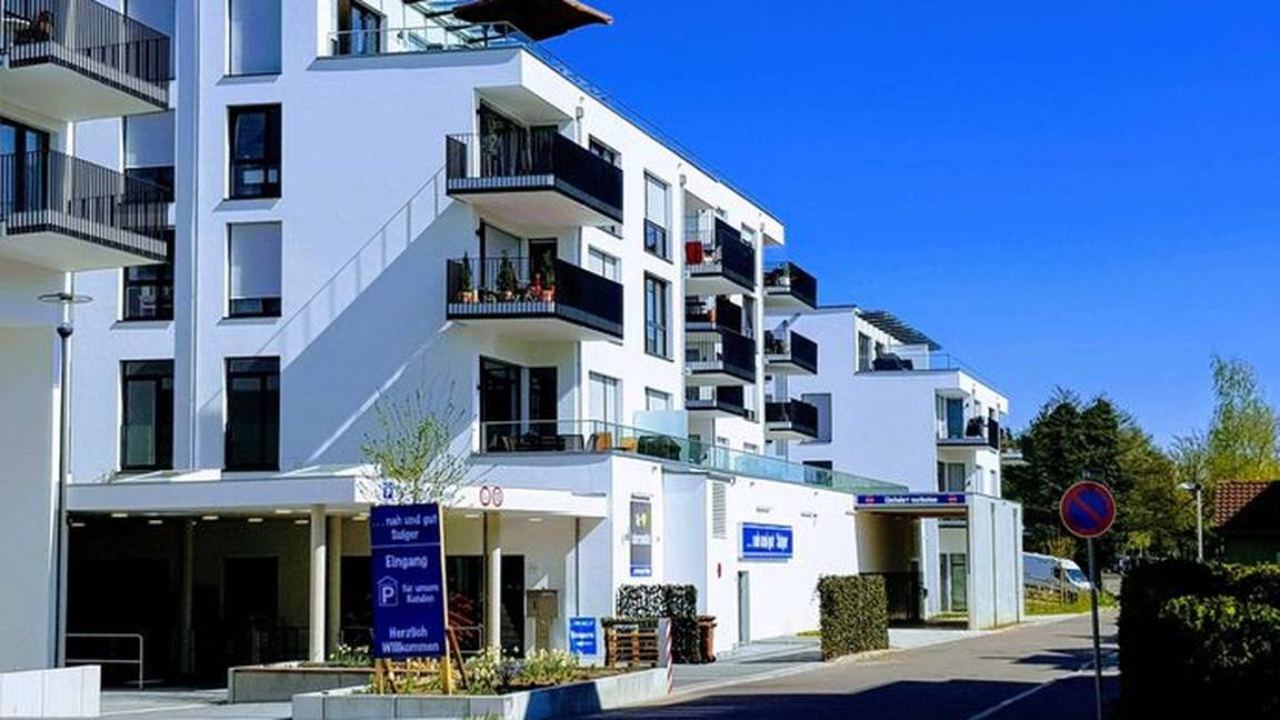110 M² Apartment ∙ 2 Bedrooms ∙ 4 Guests - Friedrichshafen