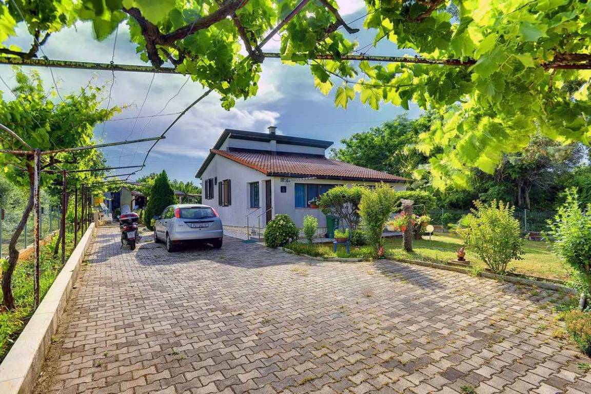 75 M² Ferienhaus ∙ 2 Schlafzimmer ∙ 5 Gäste - Pješčana Uvala