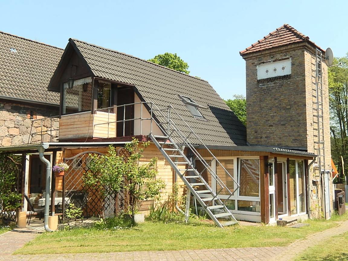 80 M² Ferienwohnung ∙ 1 Schlafzimmer ∙ 6 Gäste - Gransee