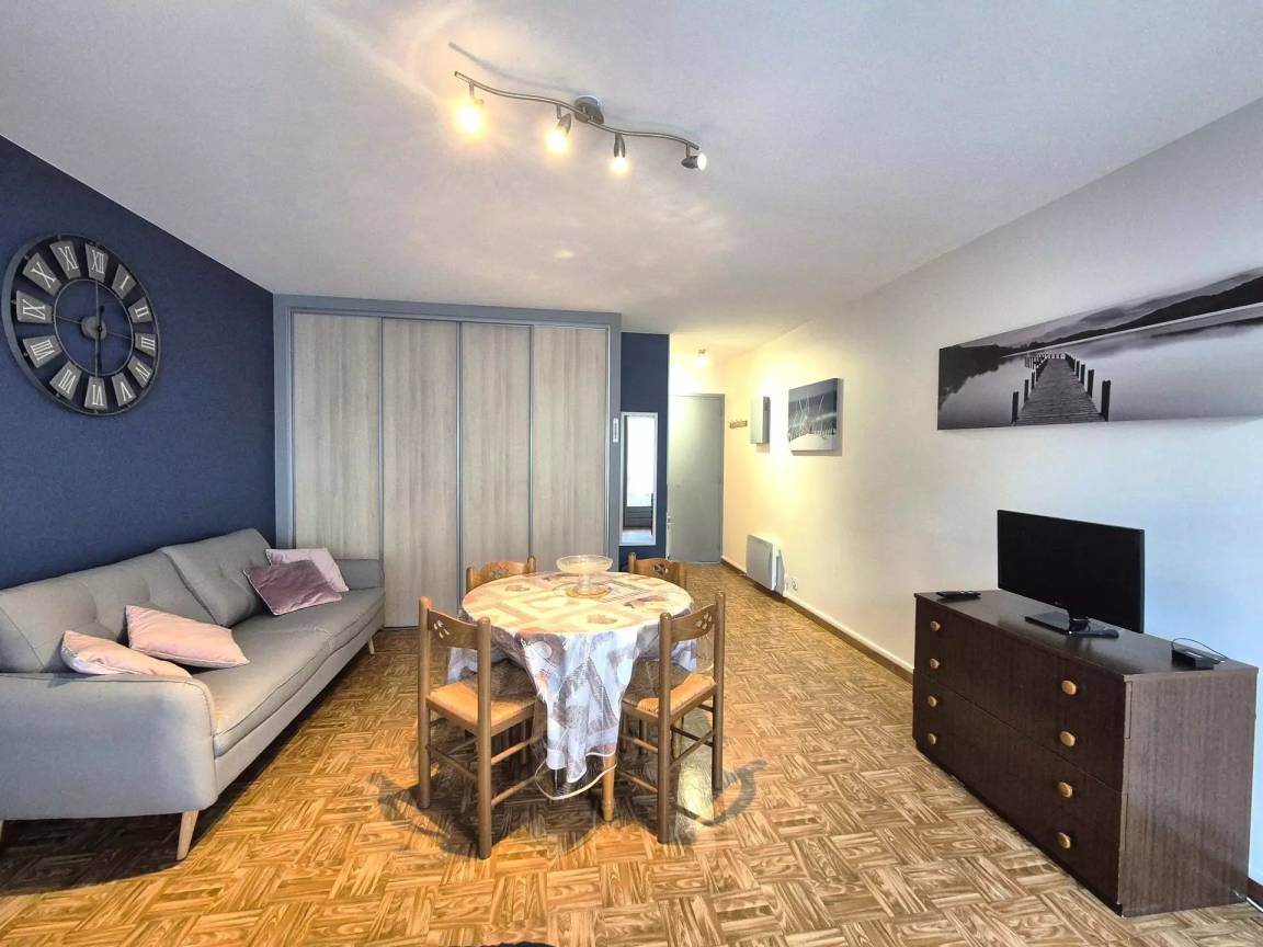 32 M² Studio Flat ∙ 1 Bedroom ∙ 2 Guests - Aix-les-Bains
