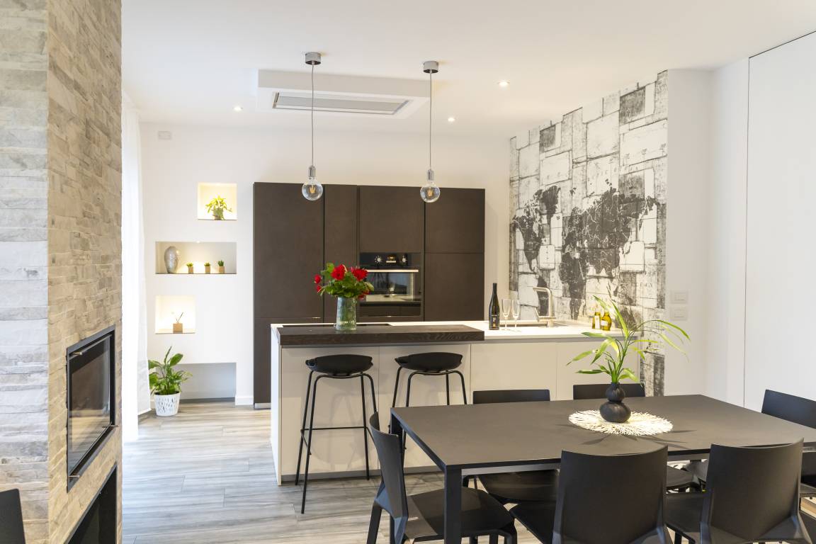 90 M² Ferienwohnung ∙ 2 Schlafzimmer ∙ 5 Gäste - Nago-Torbole