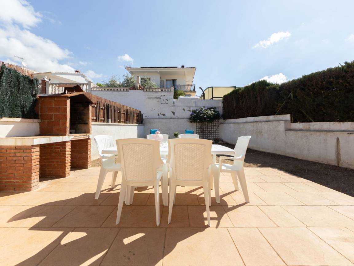 100 M² House ∙ 3 Bedrooms ∙ 8 Guests - Tarragona