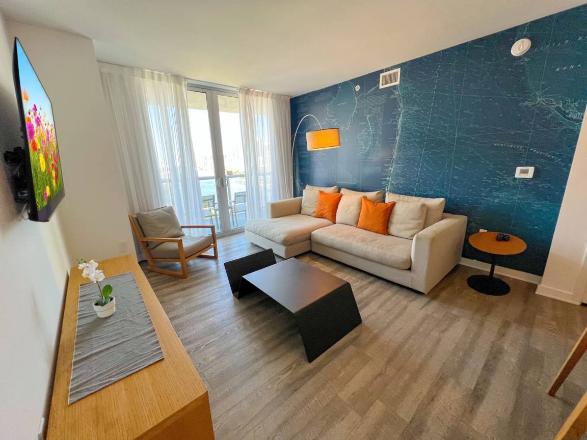 1095 M² Apartment ∙ 2 Bedrooms ∙ 6 Guests - Hallandale Beach, FL