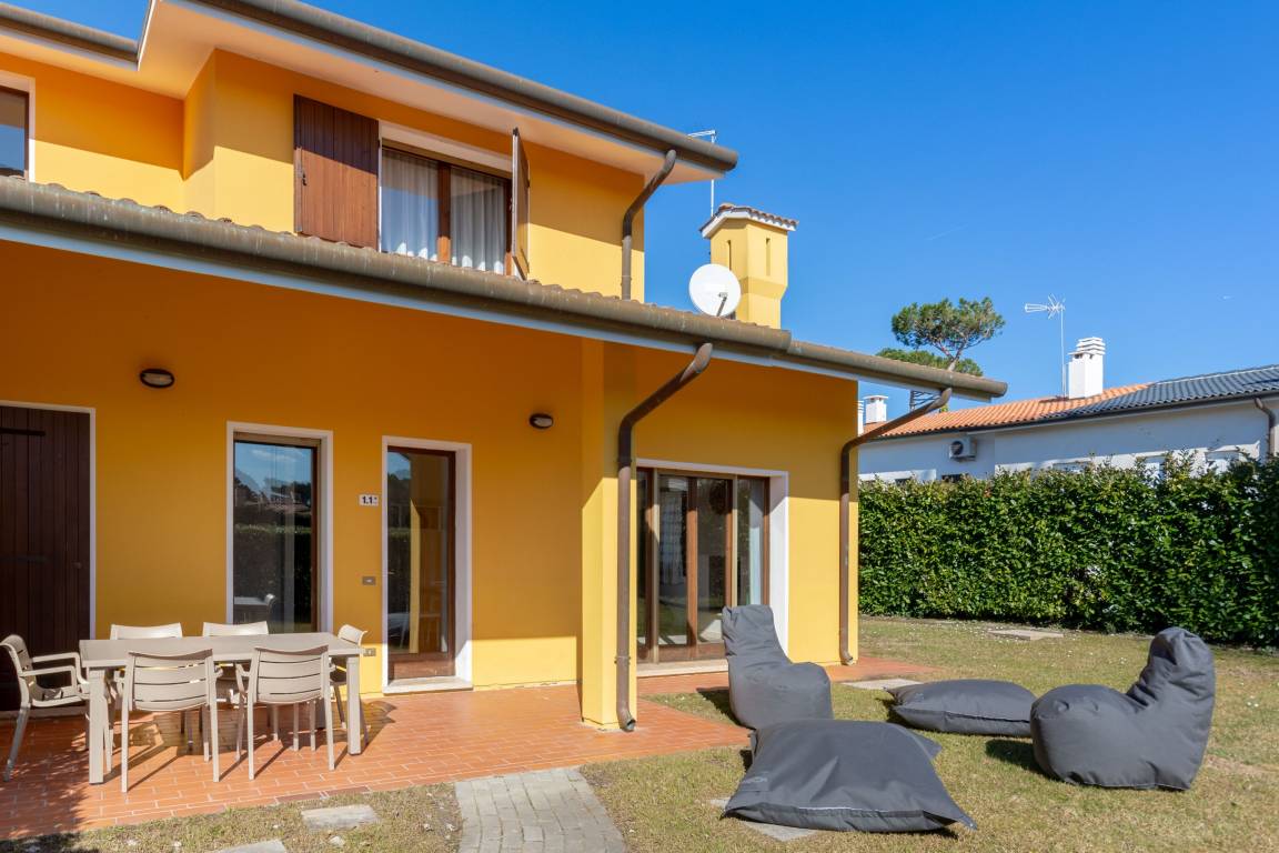 100 M² House ∙ 3 Bedrooms ∙ 6 Guests - Albarella