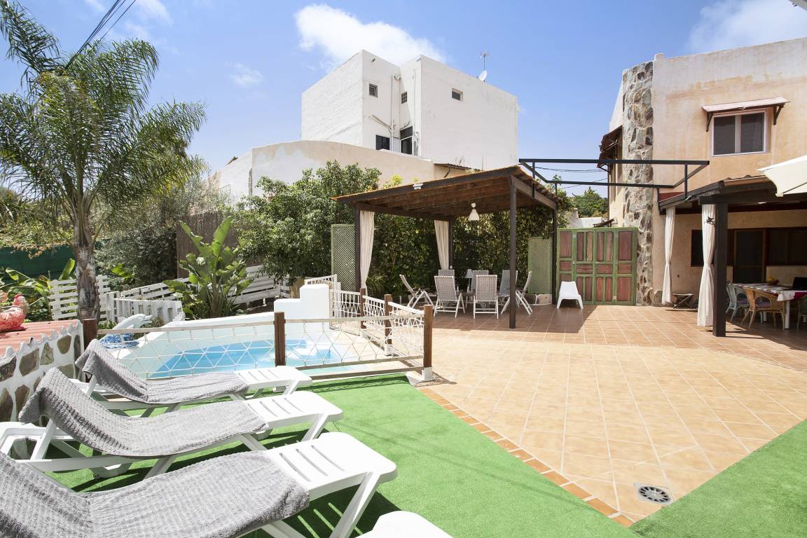 160 M² Villa ∙ 5 Makuuhuonetta ∙ 14 Vierasta - Moya