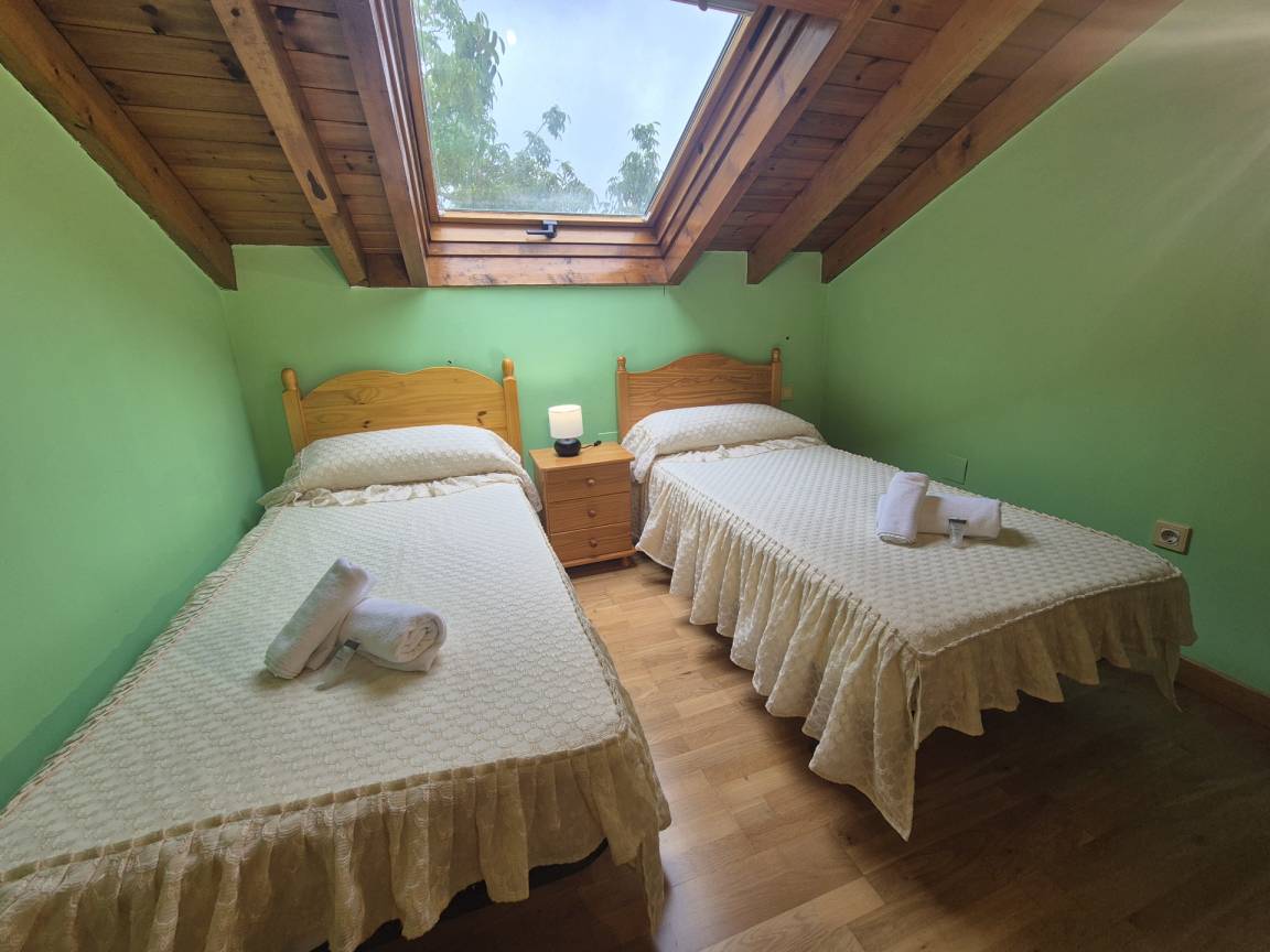 Apartamento ∙ 6 Habitaciones ∙ 12 Huéspedes - Parque de la Naturaleza de Cabárceno
