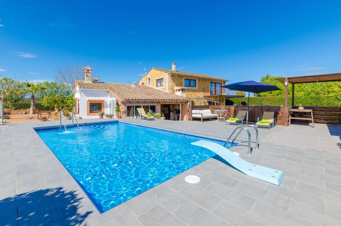 203 M² Villa ∙ 5 Bedrooms ∙ 8 Guests - Manacor