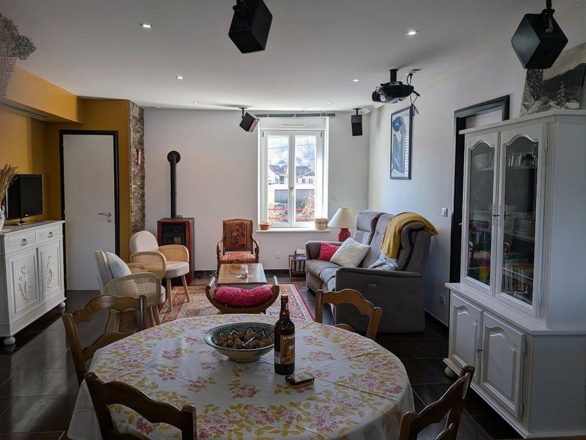 71 M² Appartement ∙ 2 Chambres ∙ 4 Personnes - Remiremont