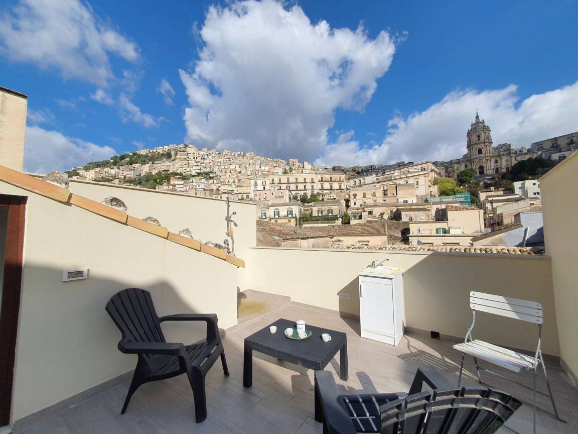 120 M² Ferienhaus ∙ 1 Schlafzimmer ∙ 5 Gäste - Modica