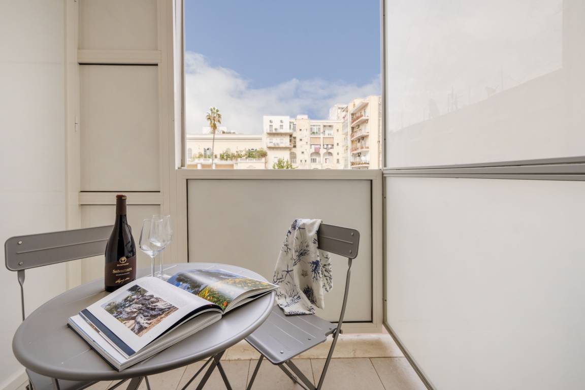 65 M² Appartamento Vacanza ∙ 1 Camera Da Letto ∙ 5 Ospiti - Bari