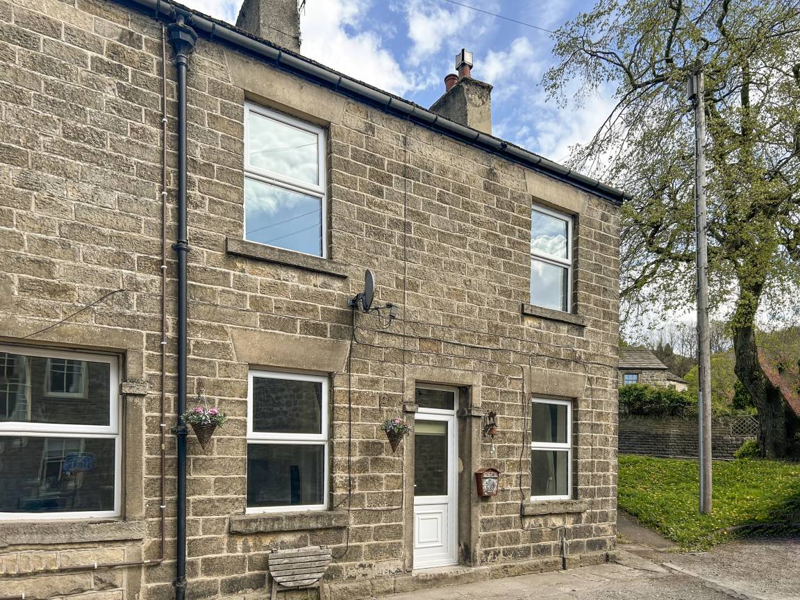 Cottage ∙ 2 Bedrooms ∙ 3 Guests - Castleton
