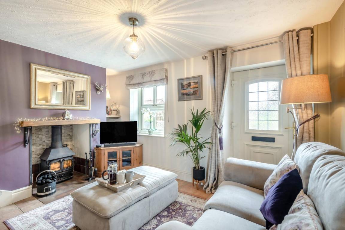 Cottage ∙ 2 Bedrooms ∙ 4 Guests - Snettisham