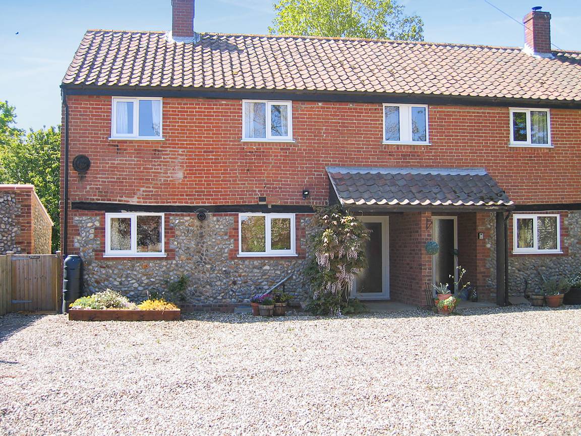 Cottage ∙ 3 Bedrooms ∙ 4 Guests - Mundesley