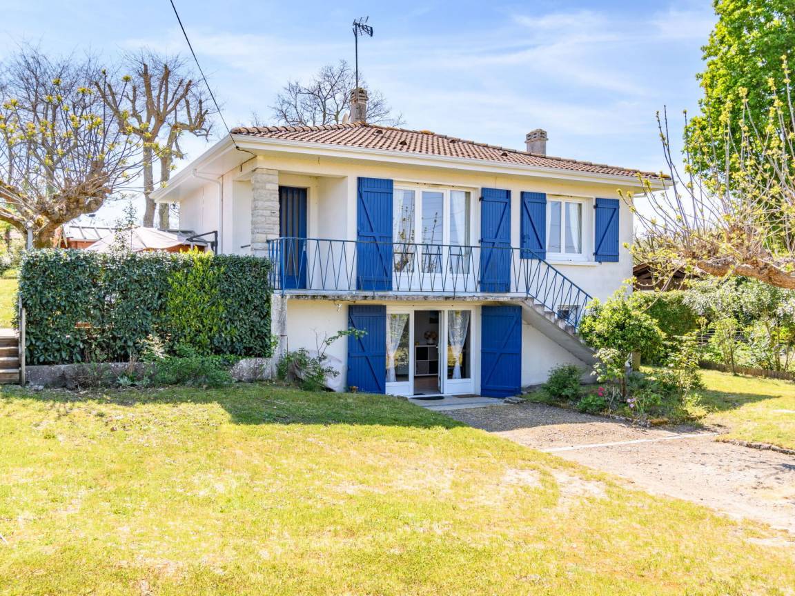 130 M² Maison De Vacances ∙ 4 Chambres ∙ 10 Personnes - Aureilhan