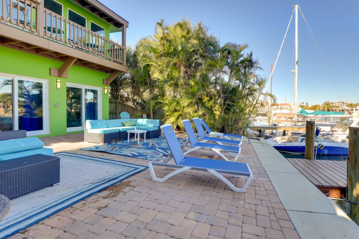 65 M² Apartment ∙ 2 Bedrooms ∙ 4 Guests - Madeira Beach, FL
