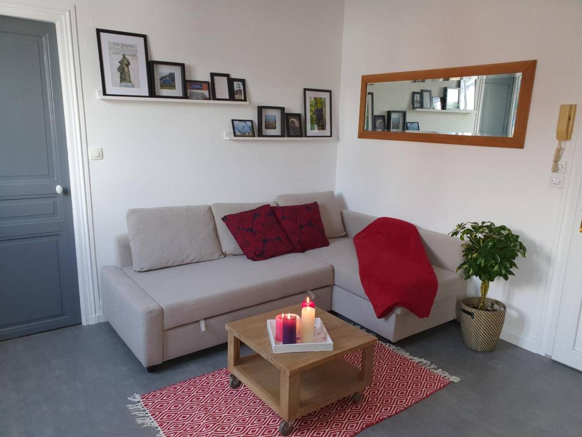 40 M² Appartement ∙ 1 Chambre ∙ 2 Personnes - Épernay