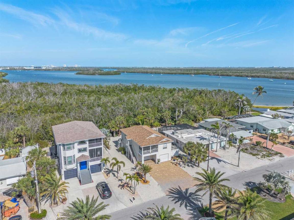 119 M² House ∙ 3 Bedrooms ∙ 8 Guests - Fort Myers Beach, FL