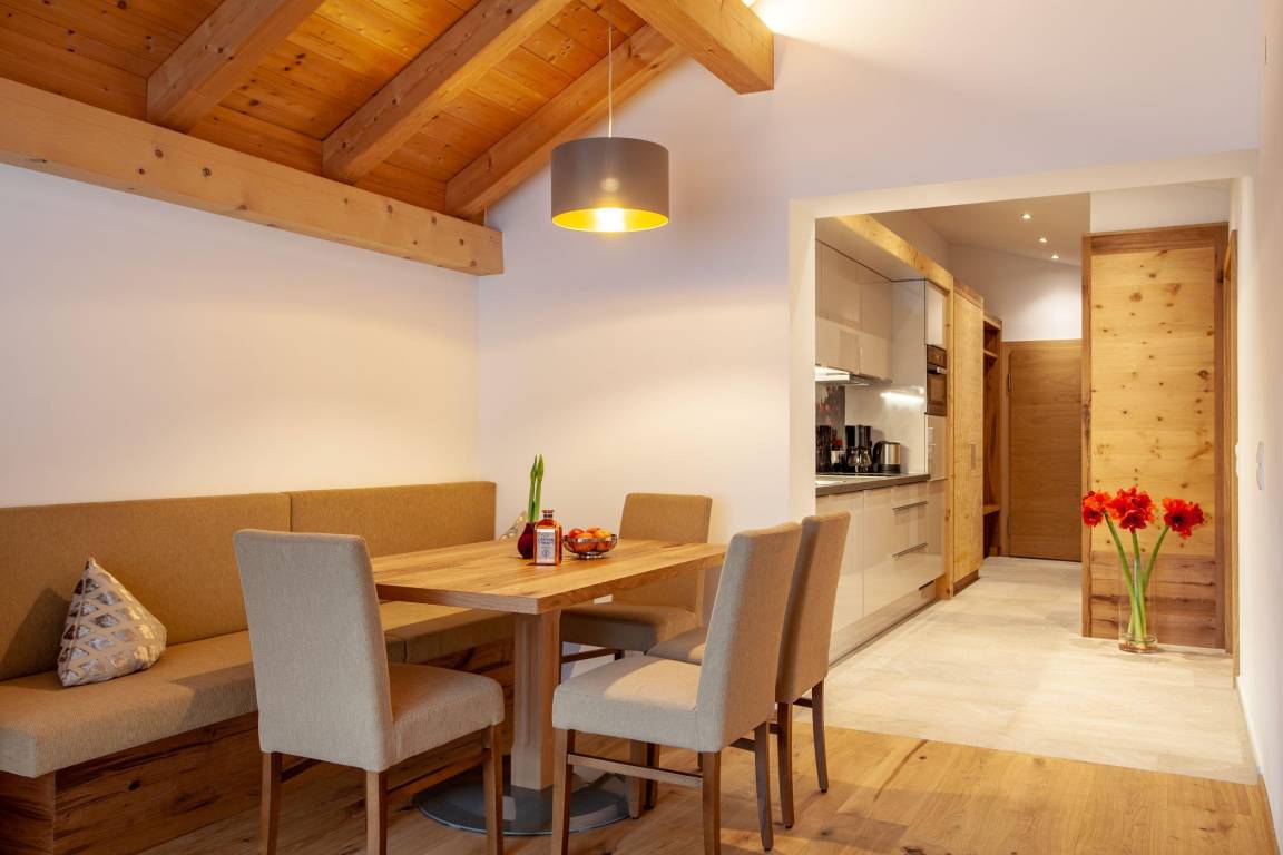 70 M² Hôtel ∙ 2 Chambres ∙ 6 Personnes - Ischgl