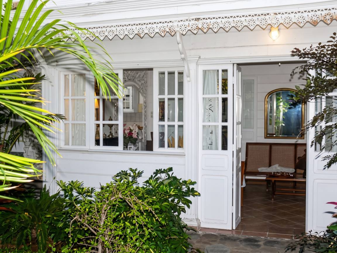 120 M² Maison De Vacances ∙ 2 Chambres ∙ 5 Personnes - Saint-Gilles les Bains