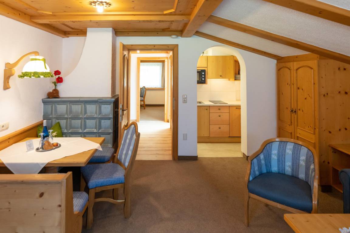 42 M² Ferienwohnung ∙ 1 Schlafzimmer ∙ 5 Gäste - Holzgau