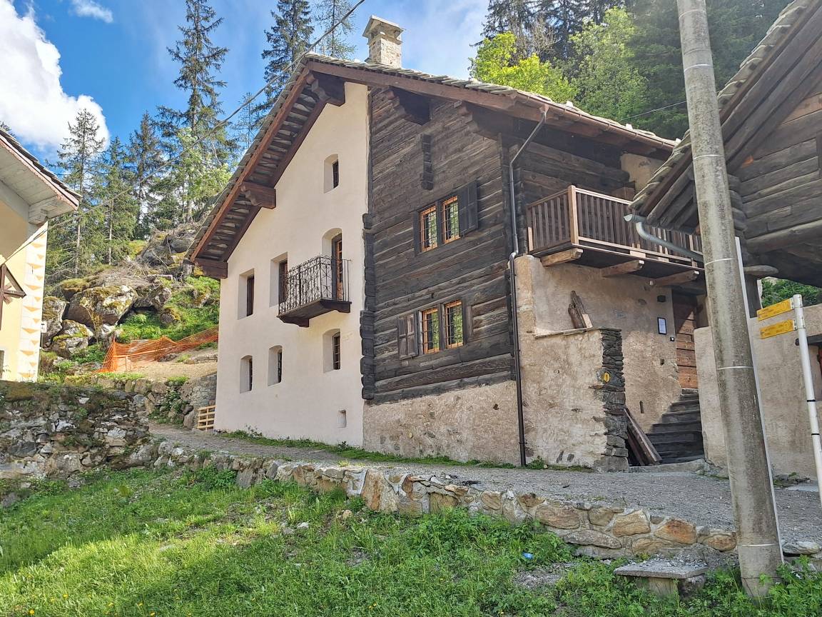 110 M² House ∙ 2 Bedrooms ∙ 7 Guests - Gressoney-Saint-Jean