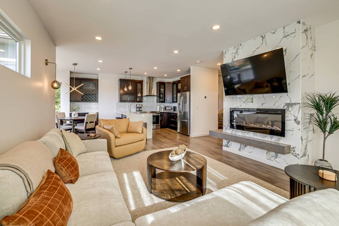 216 M² House ∙ 4 Bedrooms ∙ 8 Guests - Travelers Rest, SC