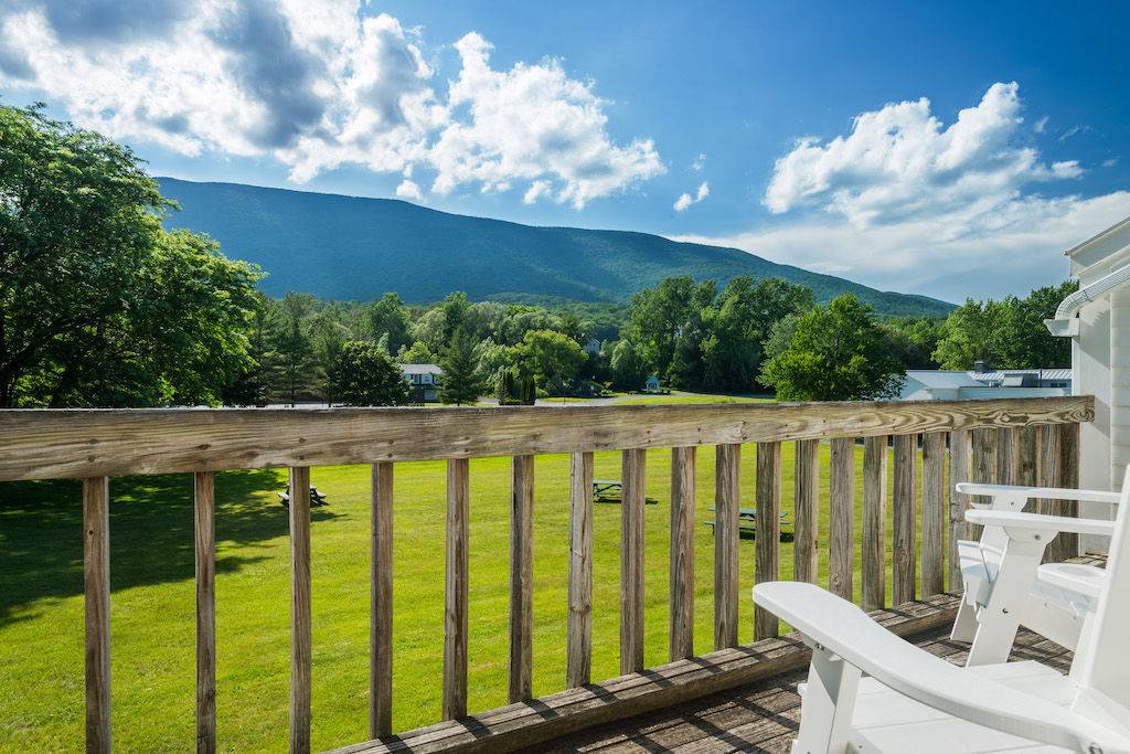 House ∙ 3 Bedrooms ∙ 8 Guests - Manchester, VT
