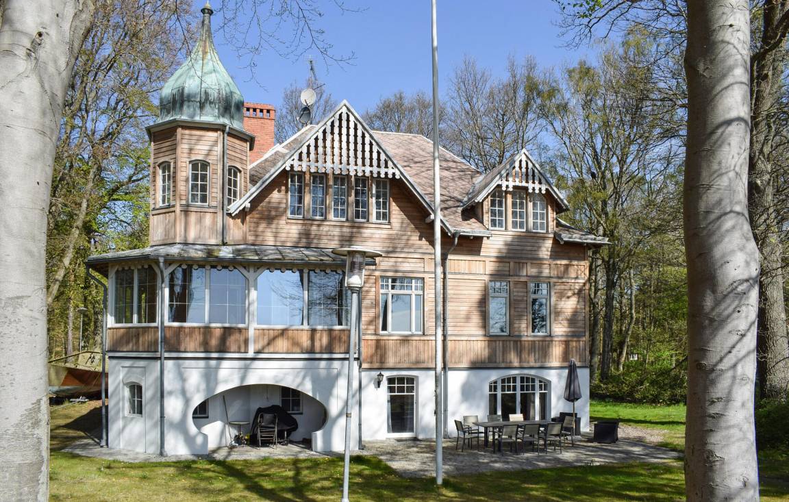 220 M² Ferienhaus ∙ 3 Schlafzimmer ∙ 8 Gäste - Ystad