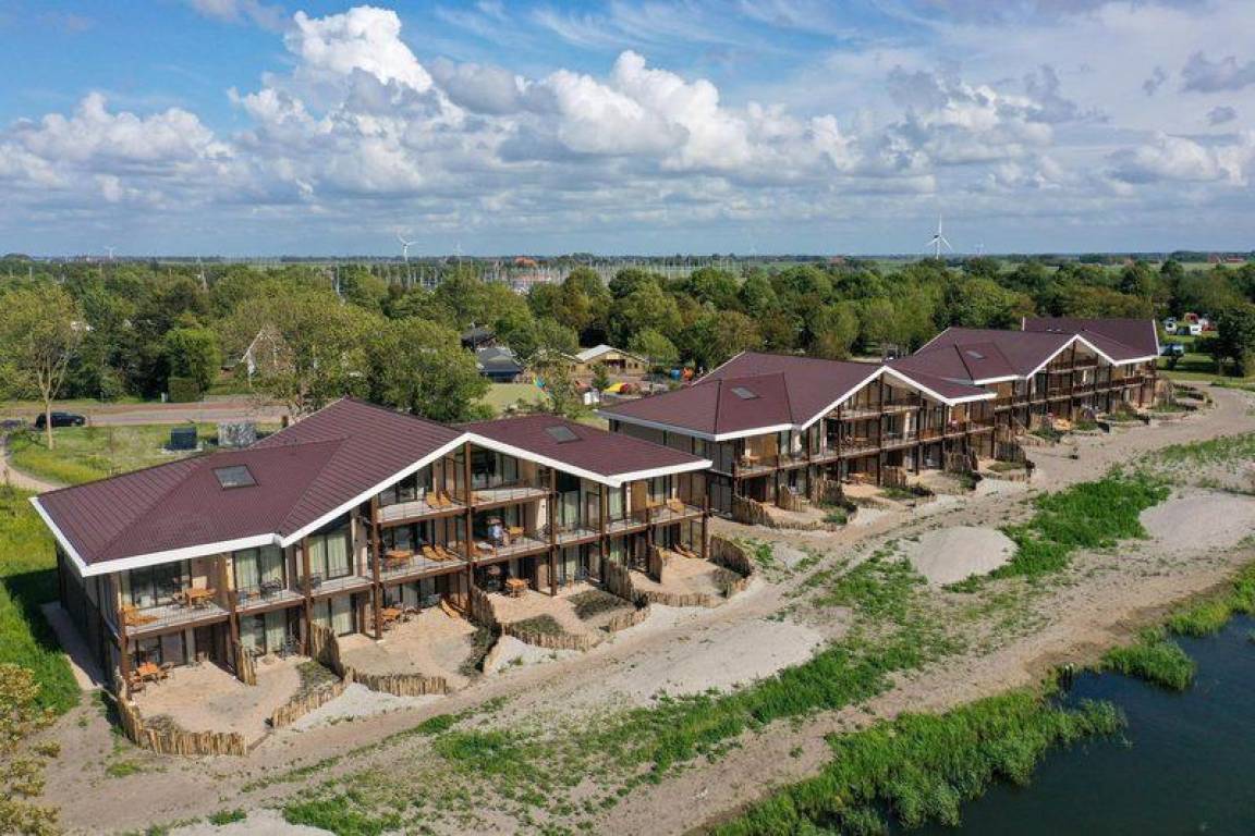 House ∙ 2 Bedrooms ∙ 4 Guests - Workum