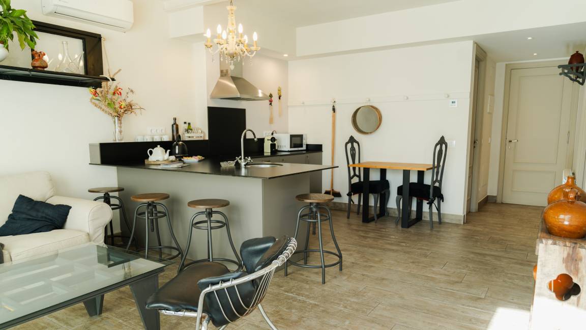 55 M² Apartment ∙ 2 Bedrooms ∙ 4 Guests - Olot