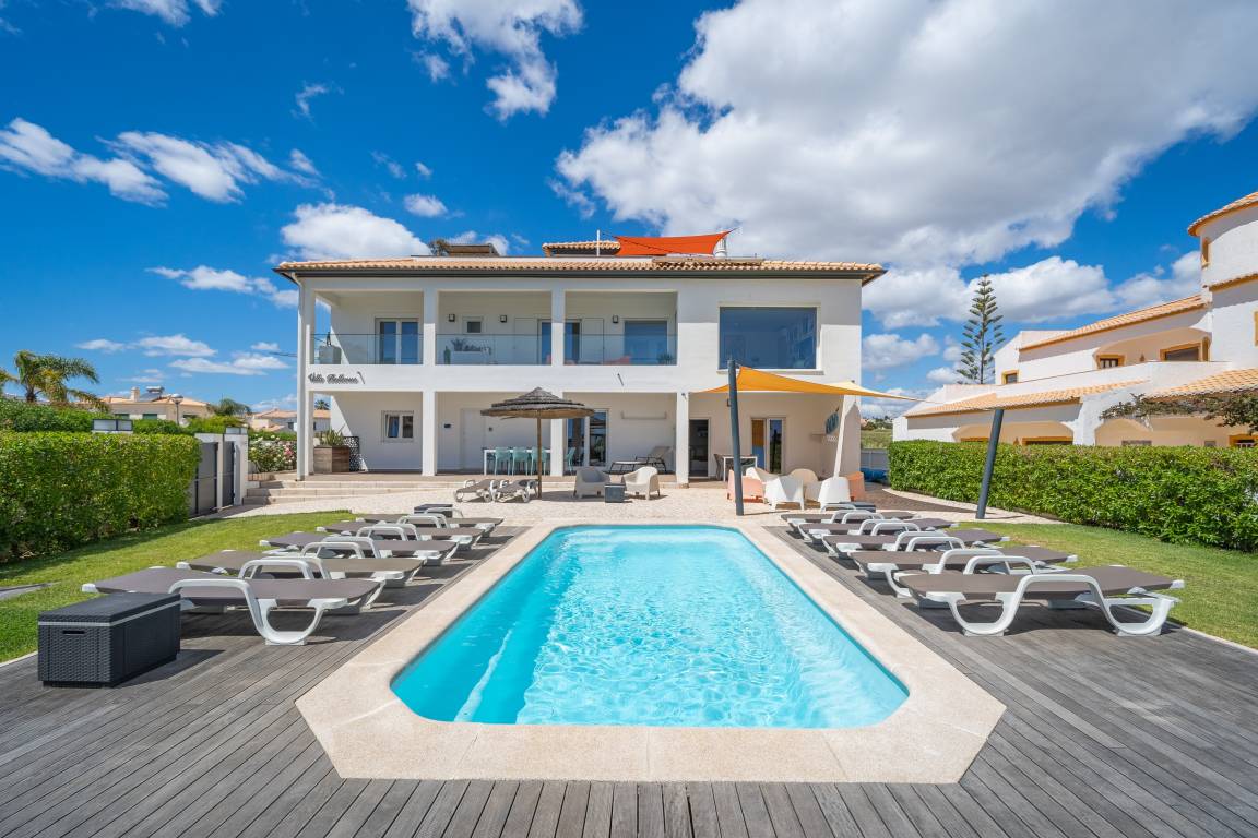 330 M² Villa ∙ 7 Bedrooms ∙ 20 Guests - Albufeira