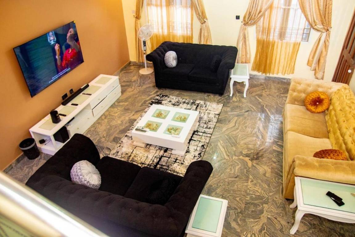 350 M² Maison De Vacances ∙ 4 Chambres ∙ 4 Personnes - Lagos