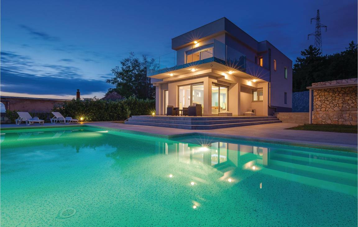 262 M² Maison De Vacances ∙ 4 Chambres ∙ 8 Personnes - Crikvenica