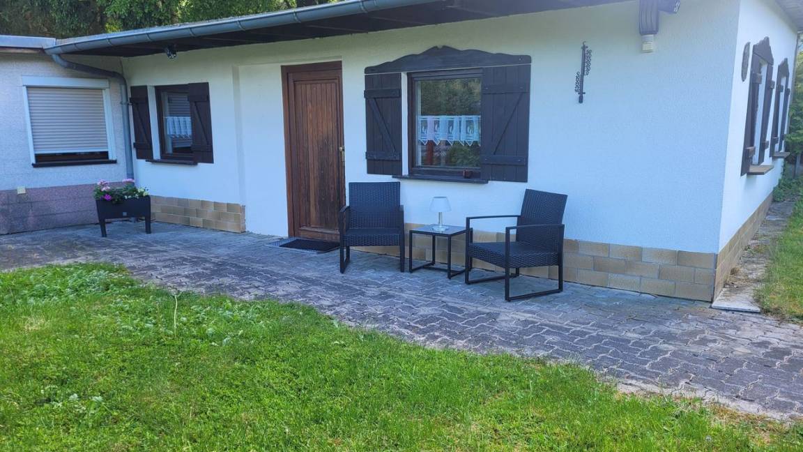 Ferienwohnung ∙ 1 Schlafzimmer ∙ 2 Gäste - Bad Steben