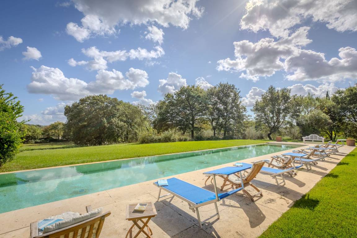 300 M² Villa ∙ 9 Bedrooms ∙ 17 Guests - Manciano