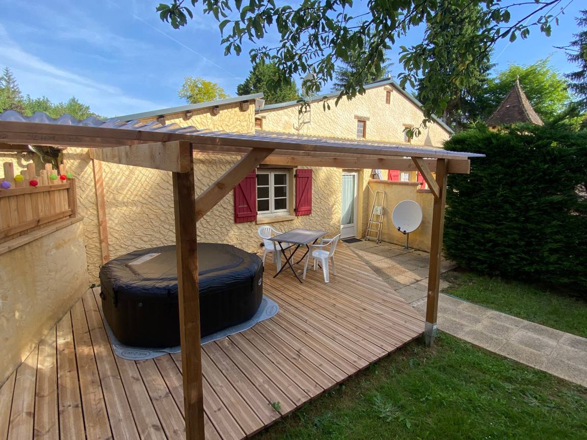 26 M² Huis ∙ 1 Slaapkamer ∙ 2 Gasten - Domme