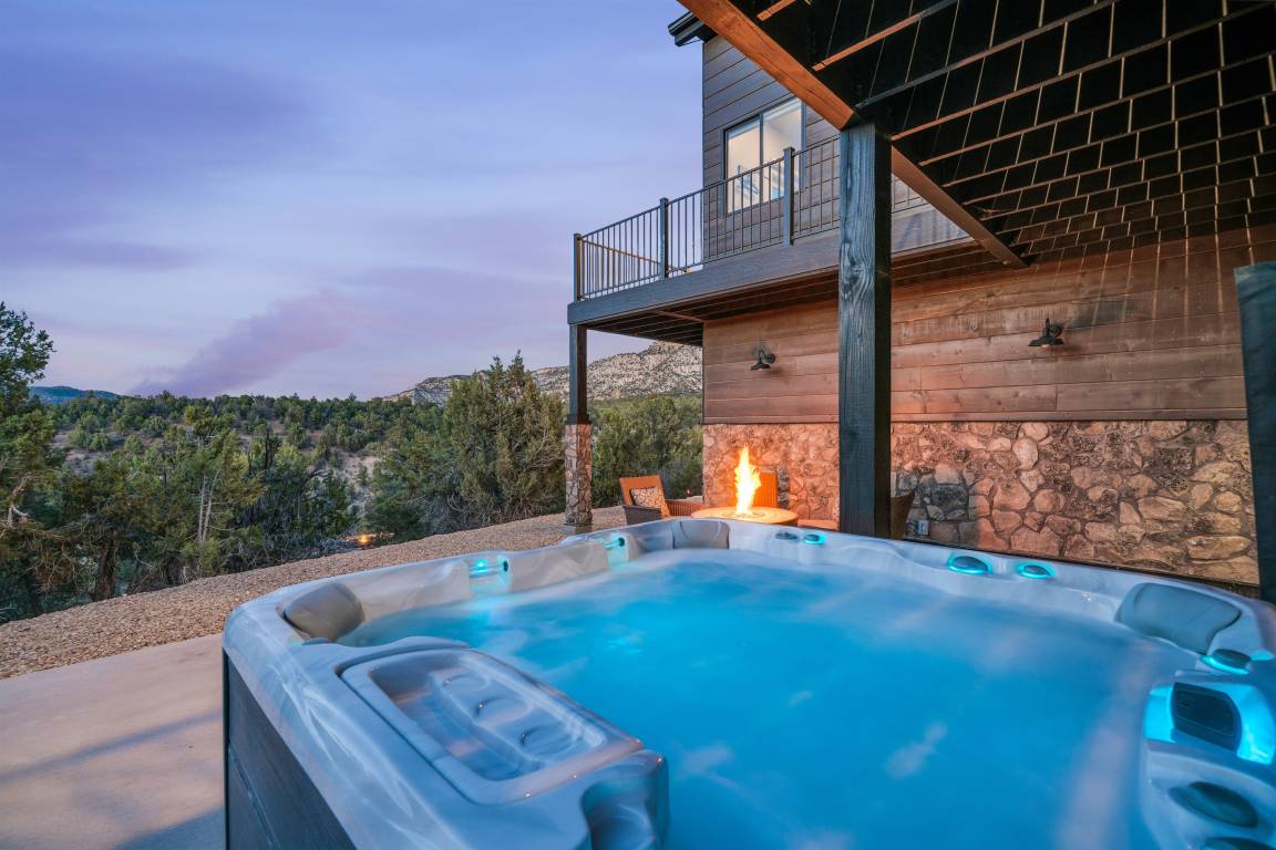 344 M² House ∙ 6 Bedrooms ∙ 12 Guests - Orderville, UT