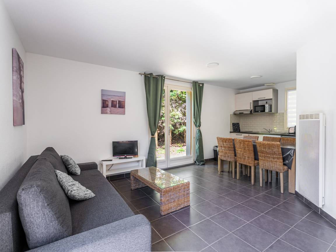 49 M² Apartment ∙ 2 Bedrooms ∙ 5 Guests - Le Porge