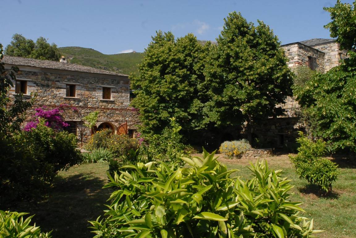39 M² Gîte ∙ 1 Chambre ∙ 2 Personnes - Bastia