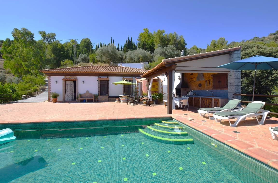 105 M² Villa ∙ 3 Slaapkamers ∙ 6 Gasten - Colmenar