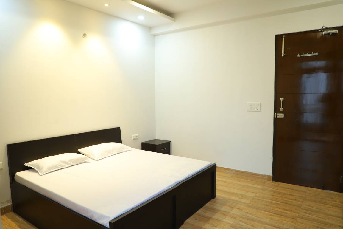 1300 M² Apartment ∙ 4 Bedrooms ∙ 6 Guests - Rishikesh