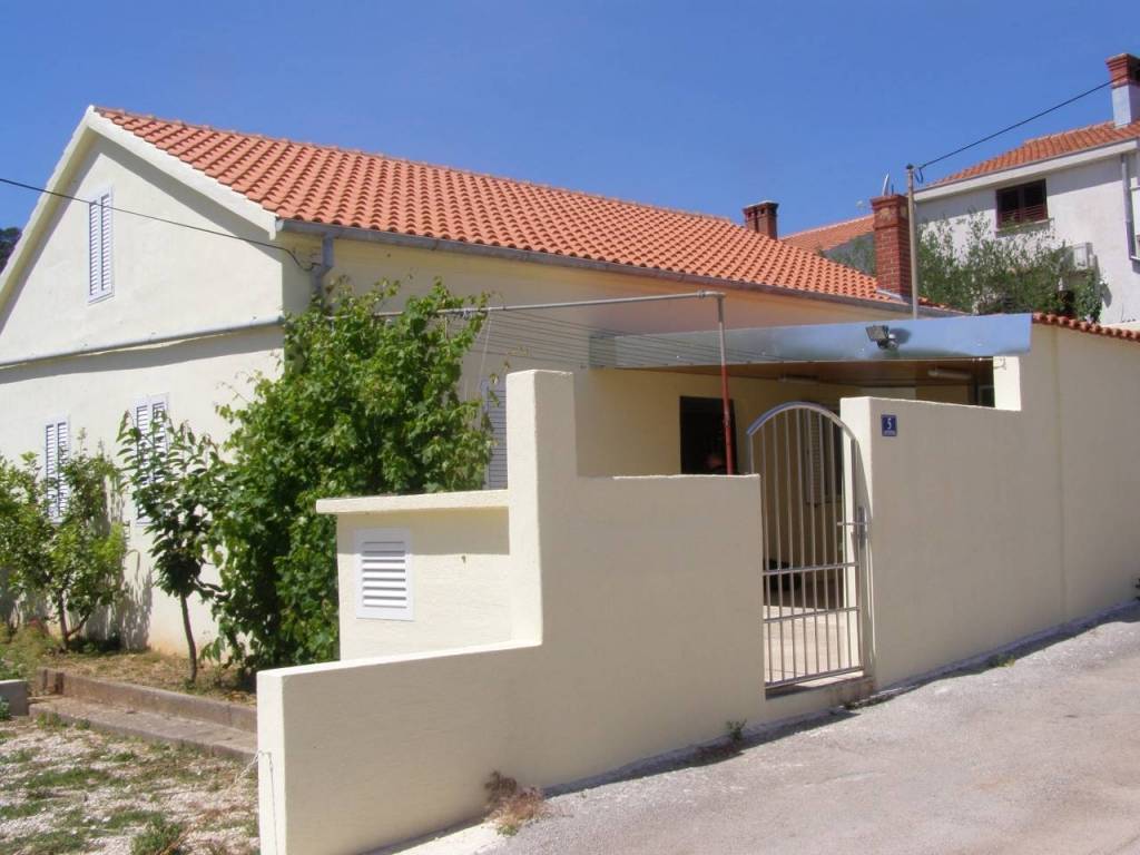 100 M² House ∙ 3 Bedrooms ∙ 8 Guests - Dugi otok